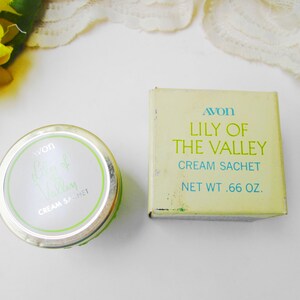 Avon Lilly of the Valley Sachet Green Glass Floral Embossed Jar With ...