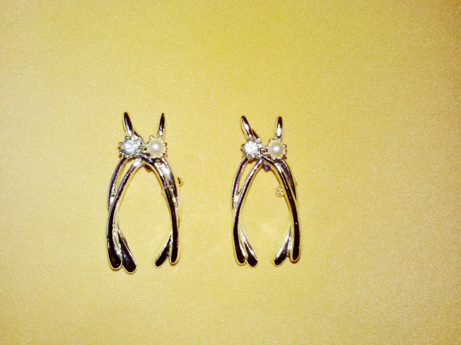 Double Wishbone Brooch Pin Crystal Rhinestone & Faux Pearl - Etsy