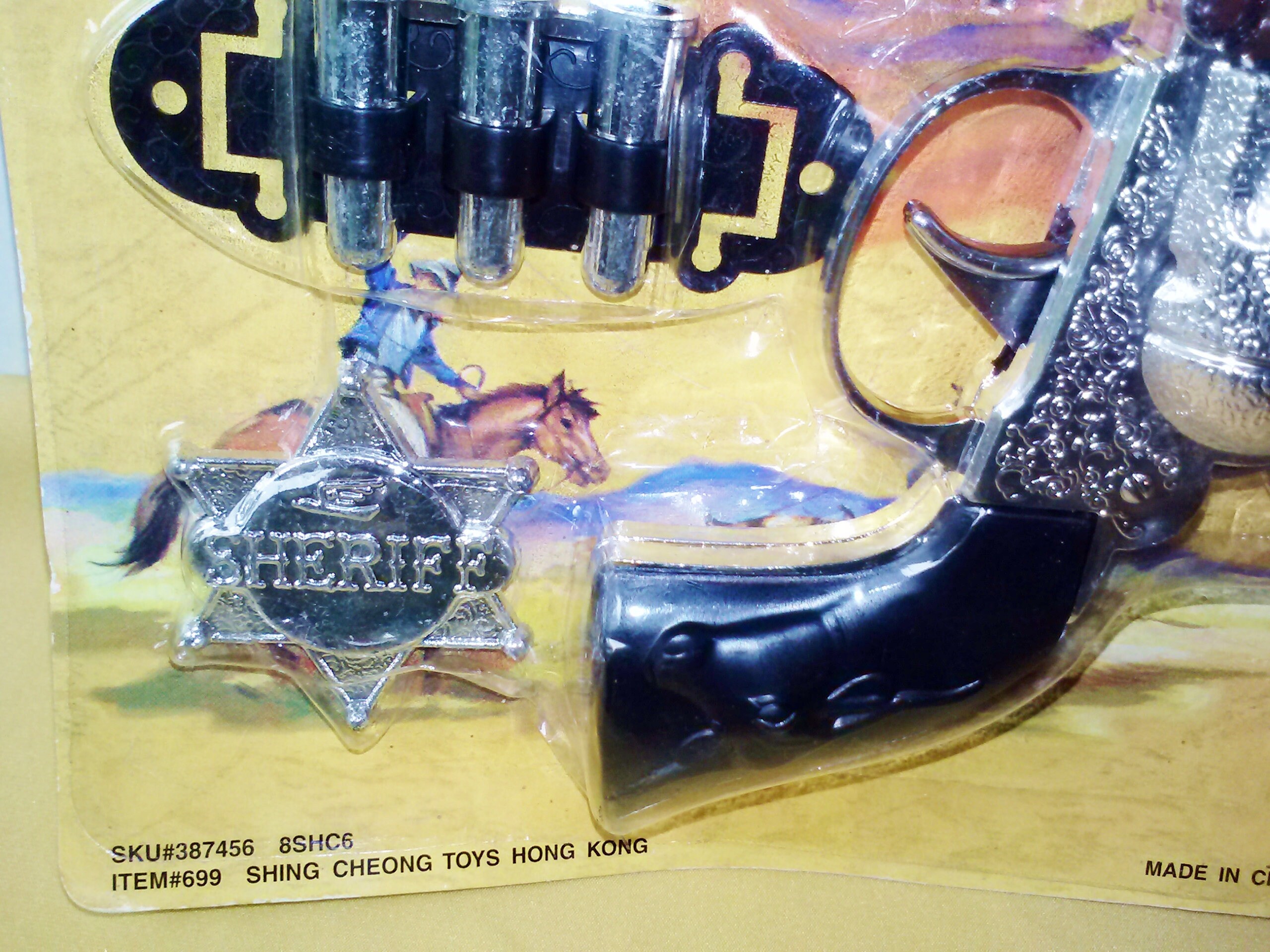 Toy Gun Set Wild West Vintage Toy Sheriff Pistol Badge Bullets Mask ...