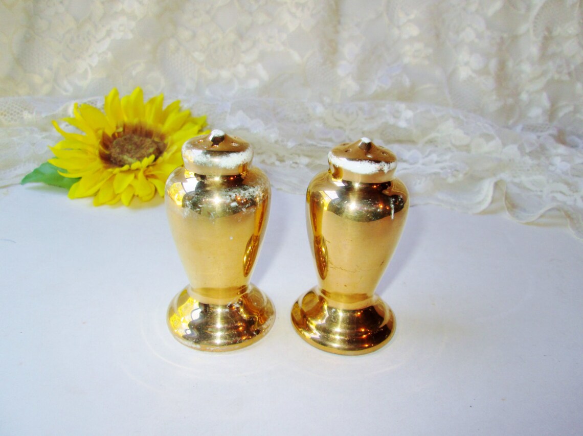22k Gold Salt & Pepper Shaker Set Vintage Porcelain Warranted - Etsy