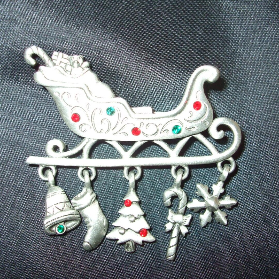 Vintage JJ Santa Sleigh Pin, Silvertone Rhinestone Jonette Christmas ...