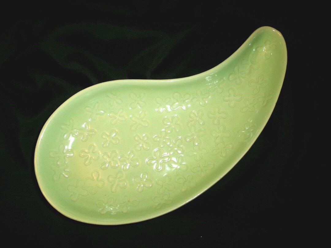Vintage Hull Pale Green Daisy Floral Amoeba Dish, MCM F19 Large Flower ...