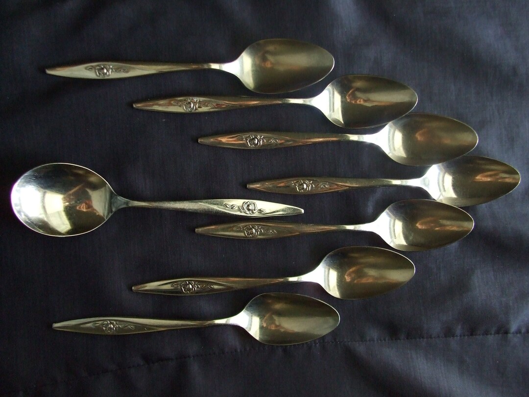 Vintage Oneida Lasting Rose Pattern Lot, 7 Teaspoons and 1 Sugar Spoon ...
