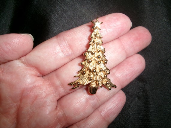 Vintage Napier Christmas Tree Pin, Classic Goldtone H… - Gem