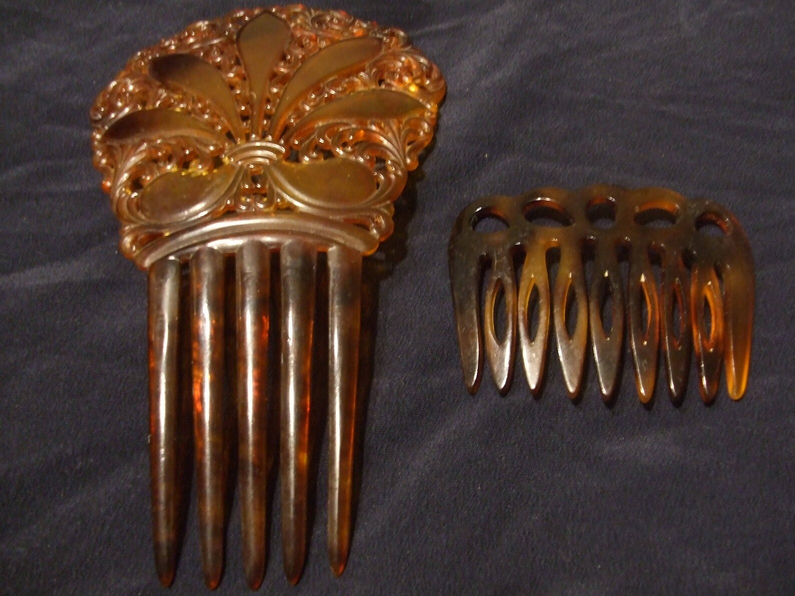 Vintage Celluloid or Early Plastic Hair Combs Set of 2 Old | Etsy