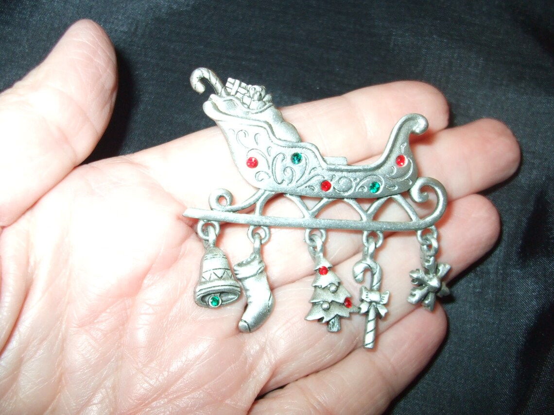 Vintage JJ Santa Sleigh Pin, Silvertone Rhinestone Jonette Christmas ...