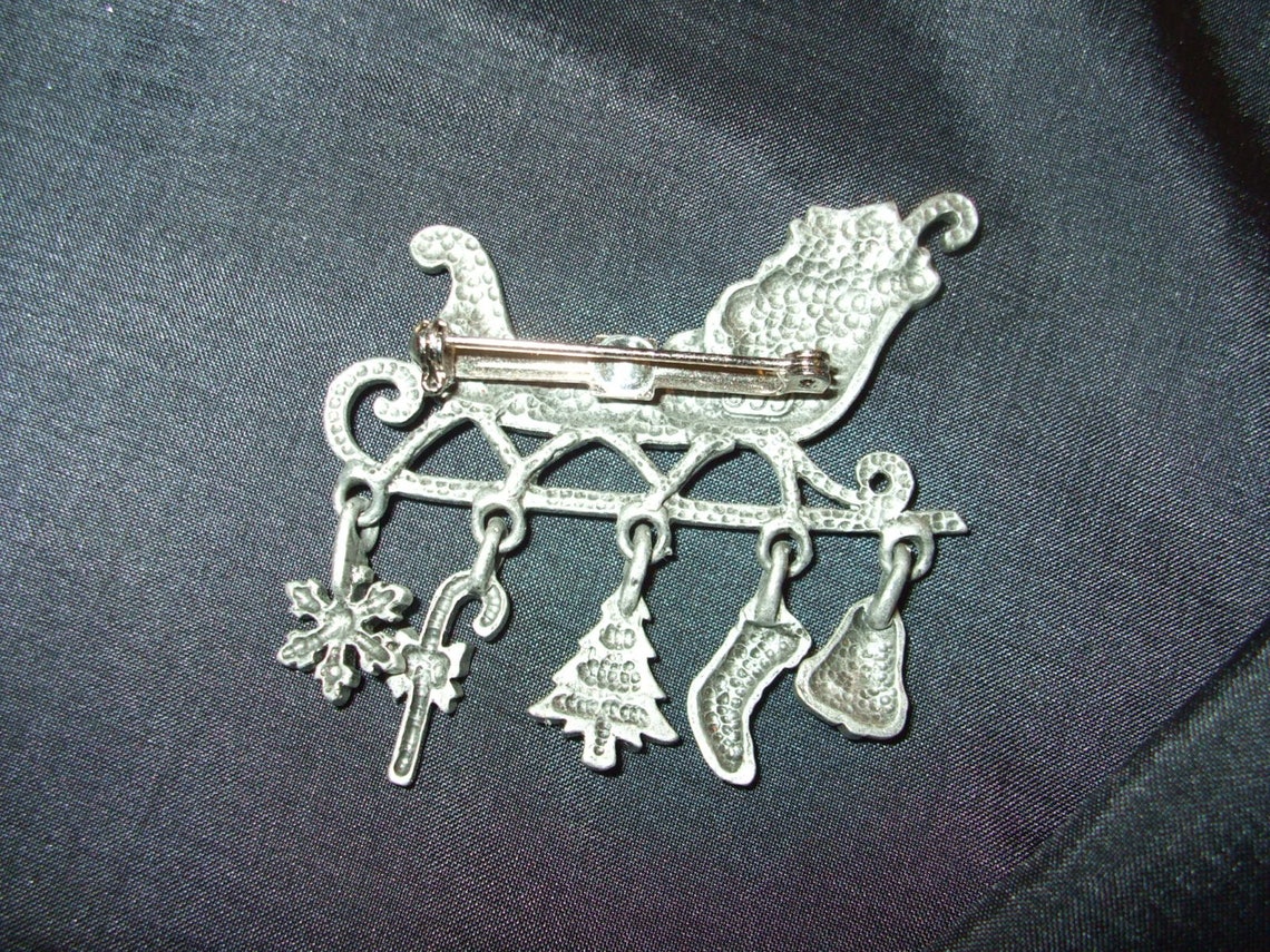 Vintage JJ Santa Sleigh Pin, Silvertone Rhinestone Jonette Christmas ...