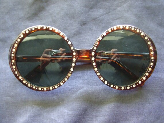 Vintage Tortoiseshell Shades with Round Lenses, Seven… - Gem