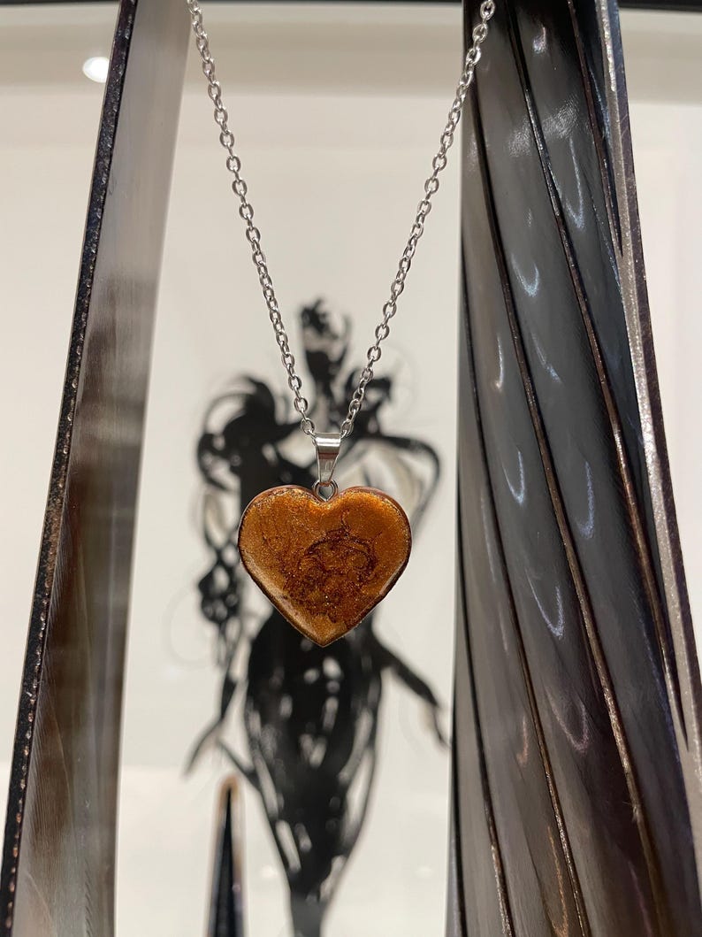 NFC Jewelry, Heart Resin Pendant Containing a NFC Chip Allowing You to ...