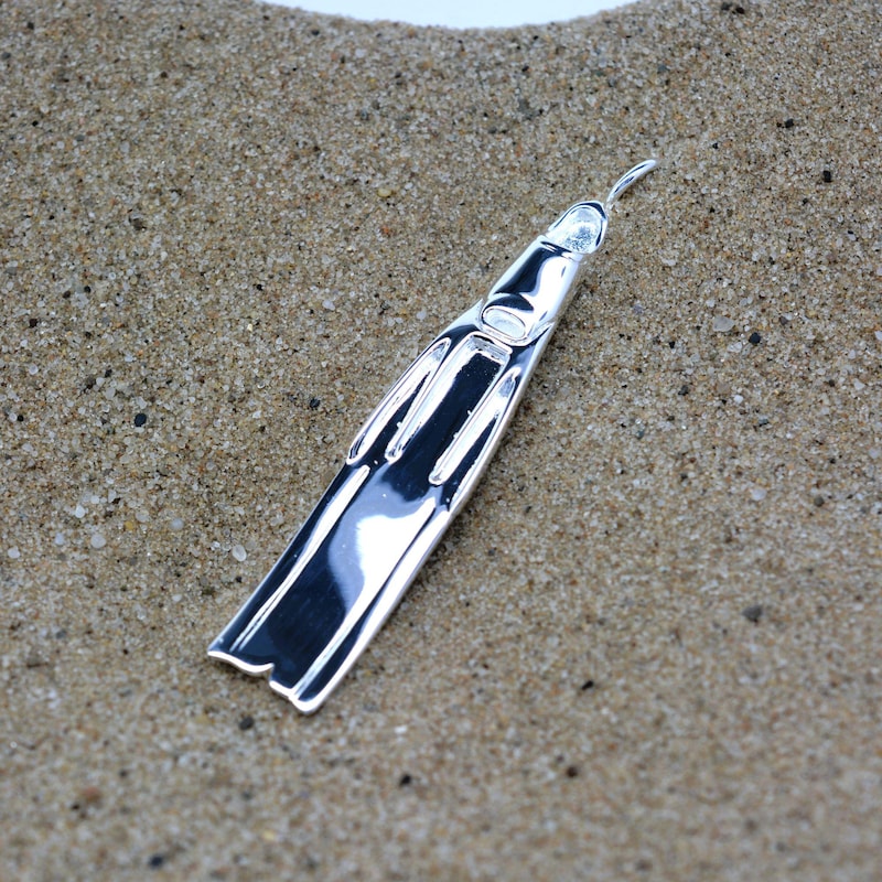 Diving Necklace - Etsy UK