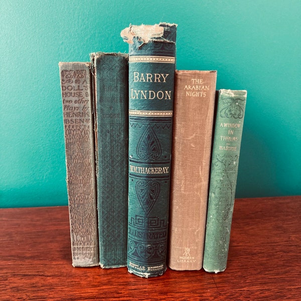 Small Stacked Books - Etsy