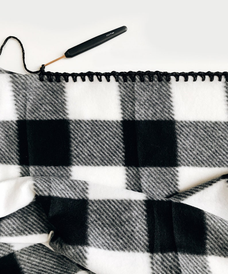 Crochet Edge Fleece Blanket Pattern: 11 Sizes (PDF Pattern) - Etsy