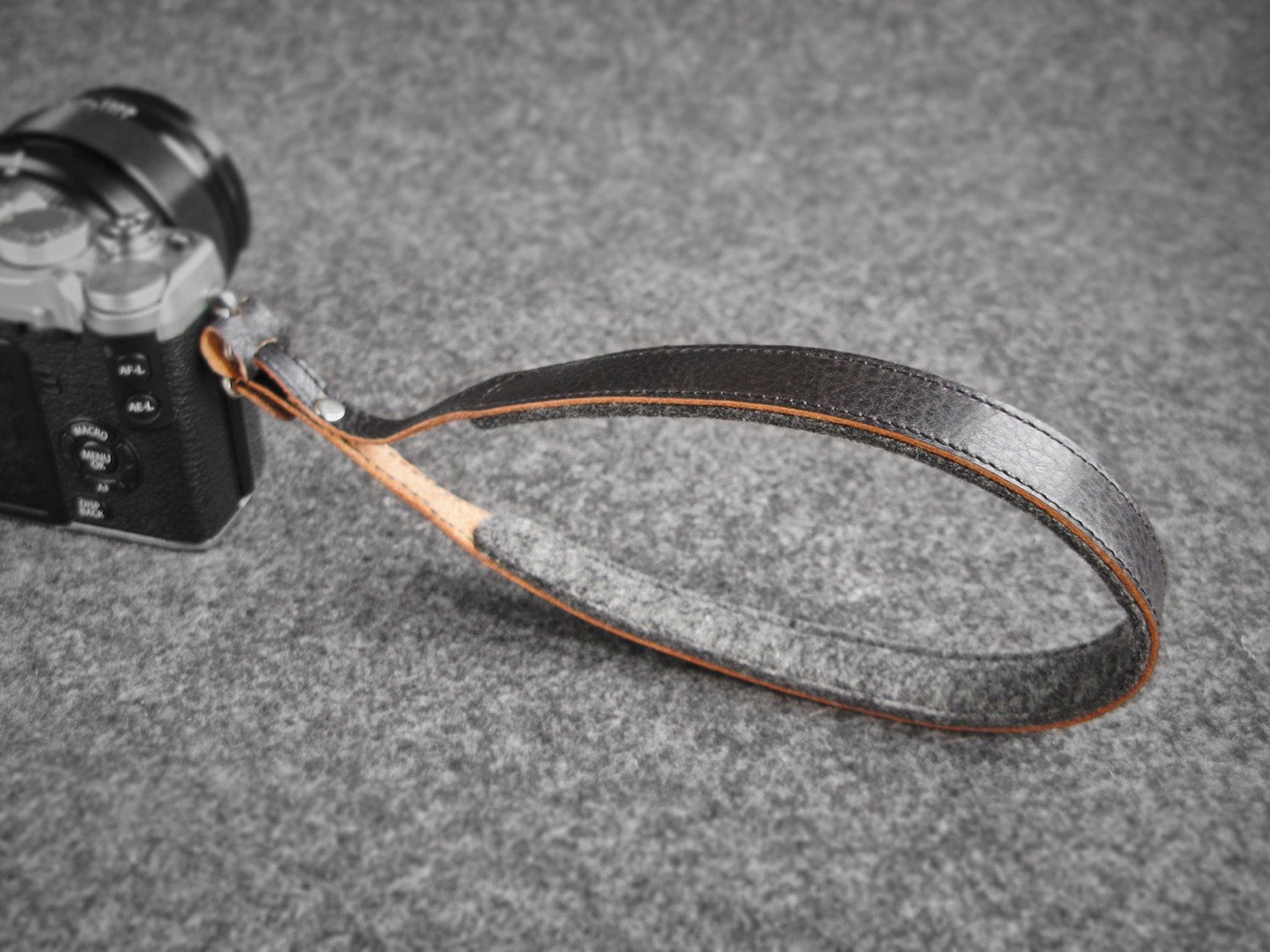 Leather Felt Camera DSLR Mirrorless Canon Nikon Fujifilm Sony Leica ...