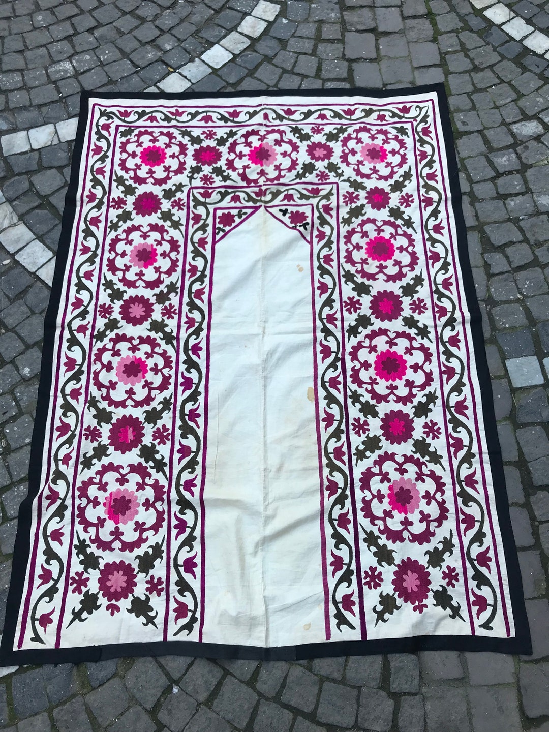 Vintage Seccade Embroidery Suzani, Islamic Prayer, Handmade Mehrap ...