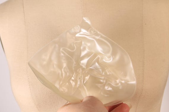 1970s Beige Skin Tone Floral Lace Inflatable Bra by F… - Gem