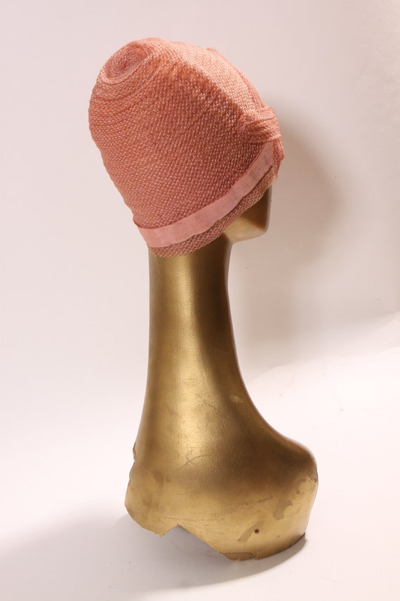 1920s Pink Rolled Edge Ribbon Detail Cloche Hat - Gem