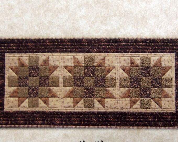 Sweet Emilie's New England Runner by the Flying Geese Log Cabin Small ...