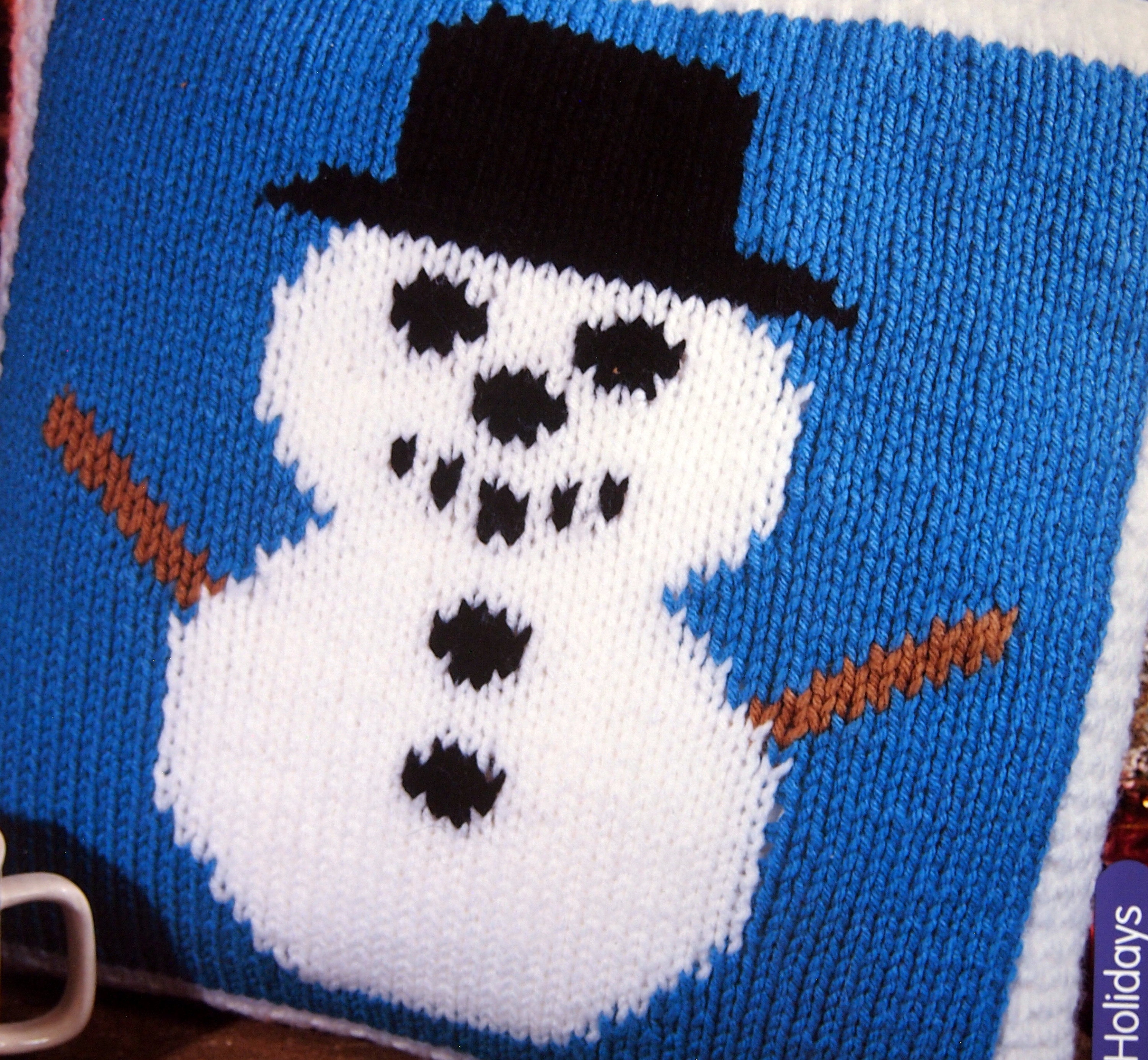 Happy Snowman Pillow by Carolyn Pfeifer Knitting Pattern Leaflet 2001 ...
