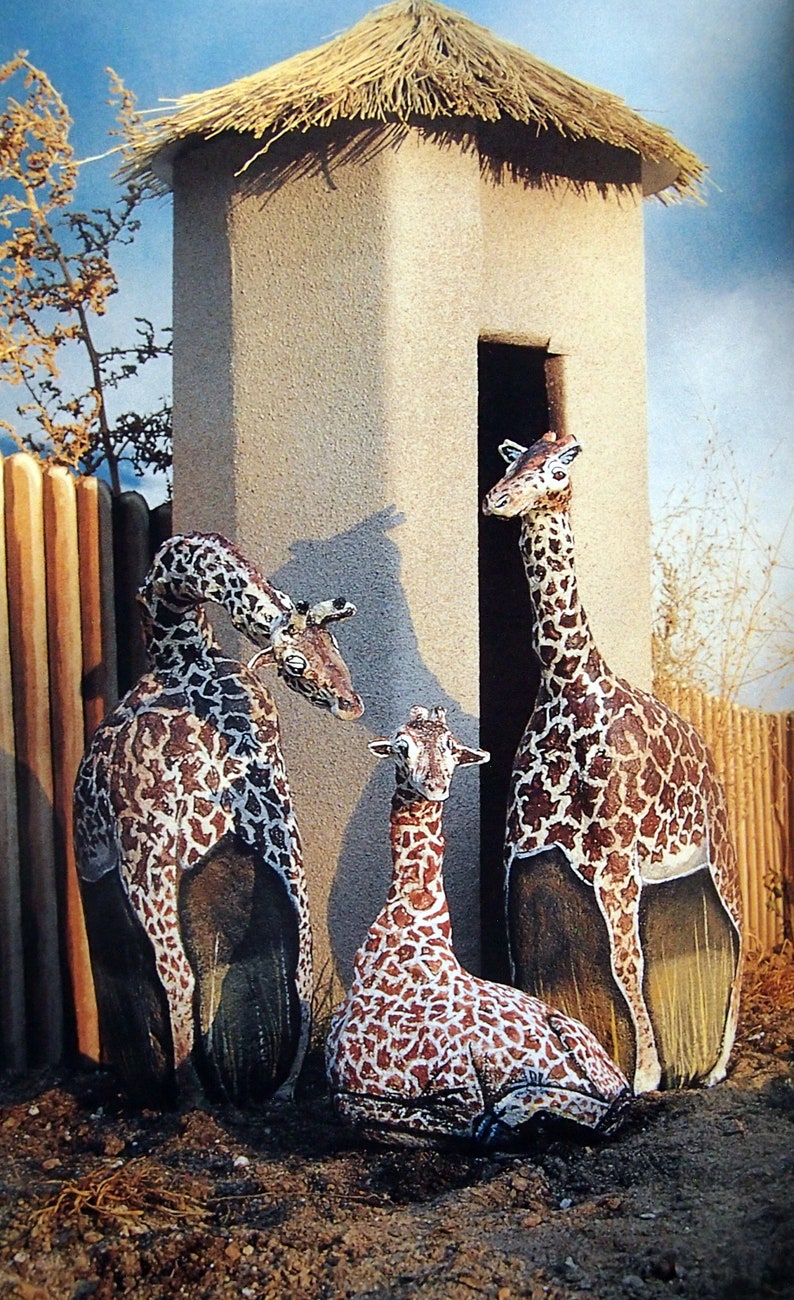 Painting Zoo Animals on Rocks by Lin Wellford Paperback Decorative ...