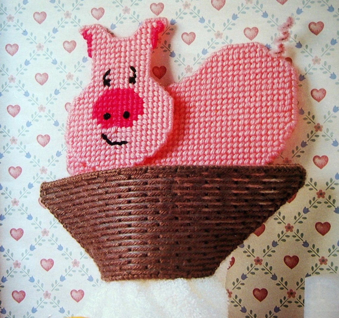 Piglet Towel Holder by Debbie Tabor and Annie's Attic Vintage Plastic ...