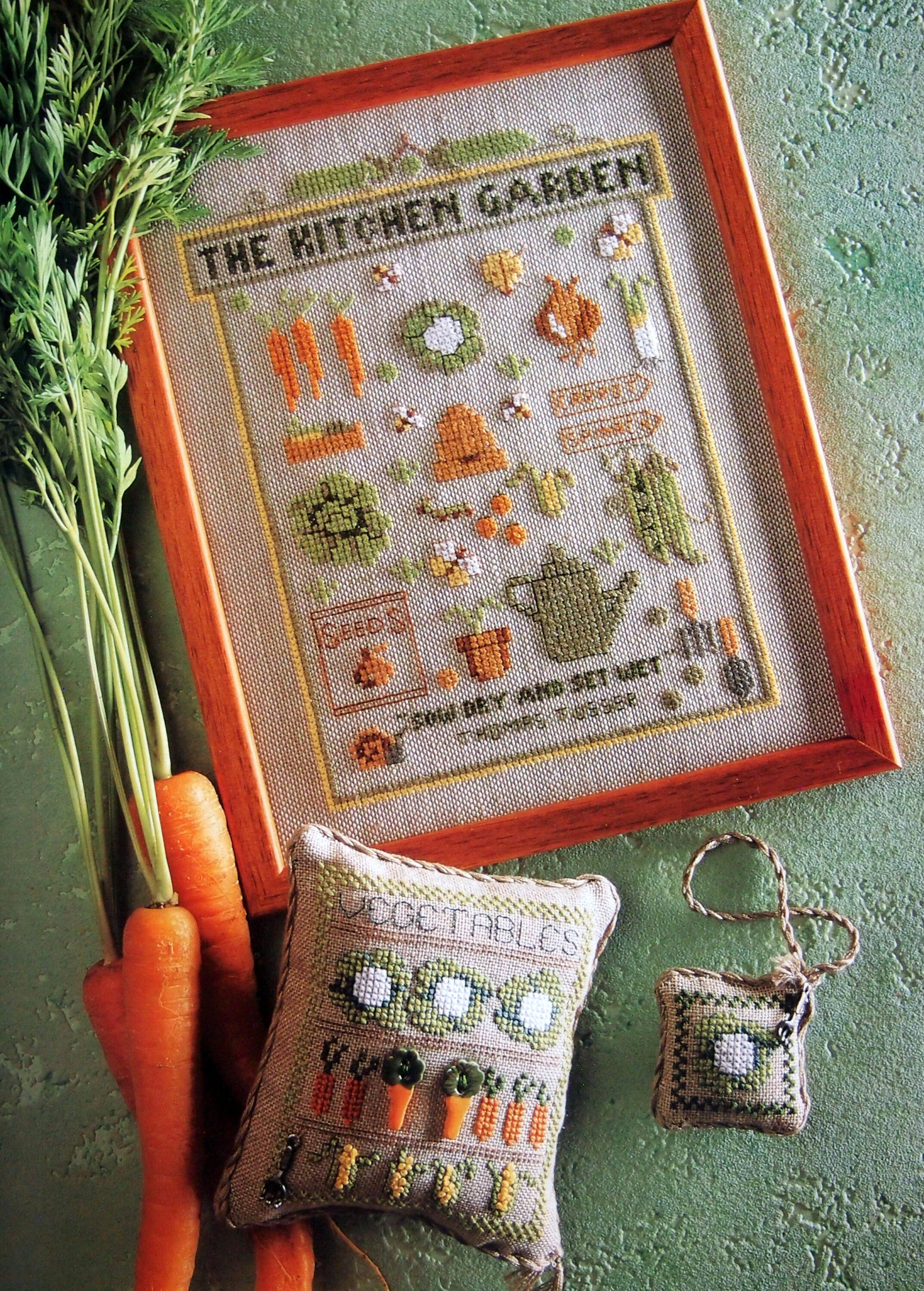 Cross Stitch Garden Notebook by Helen Philipps Vintage Counted Cross ...