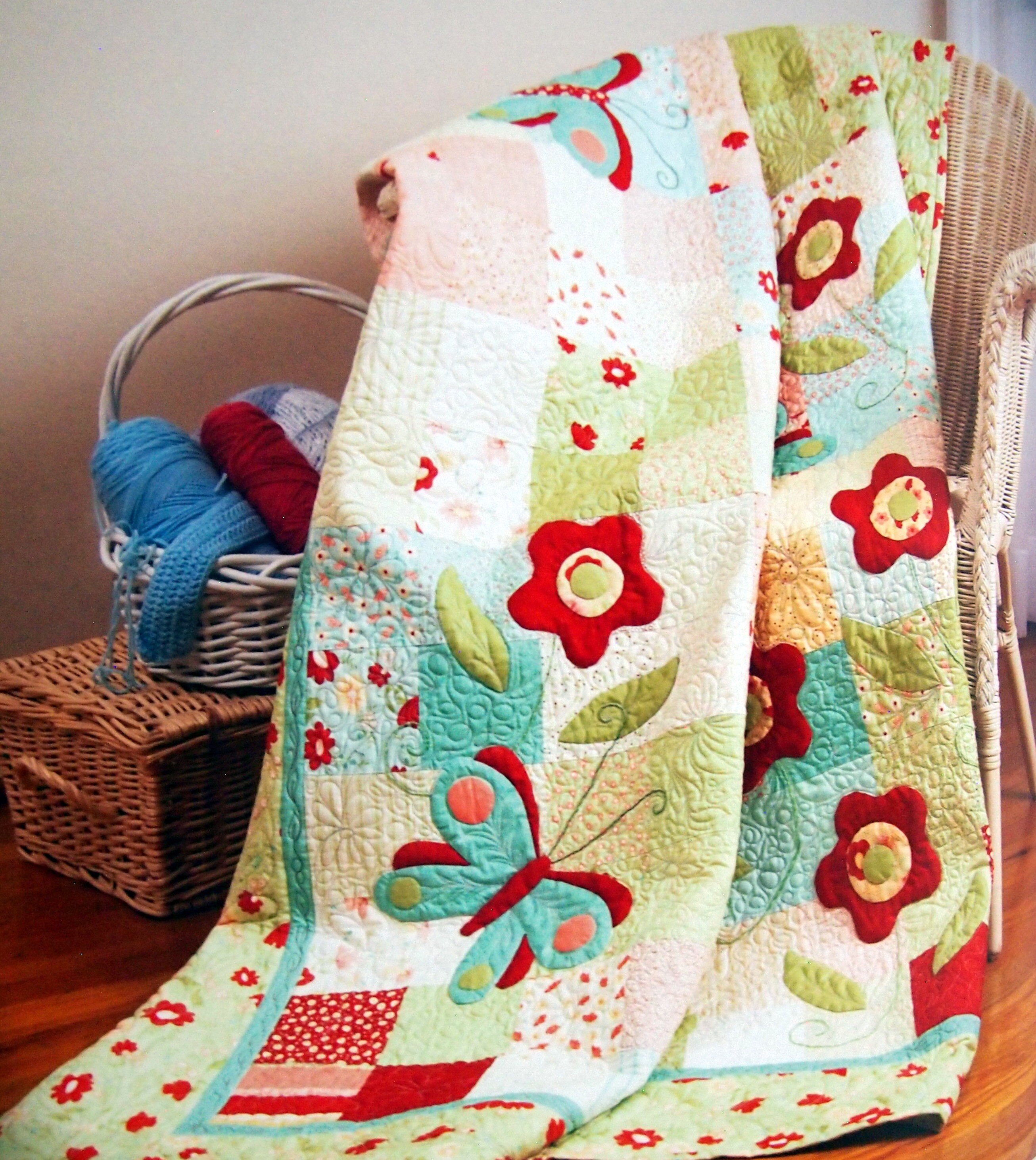 Charm Quilts - 11 Beautiful Quilts From 5 X 5-inch Squares by Suzanne ...