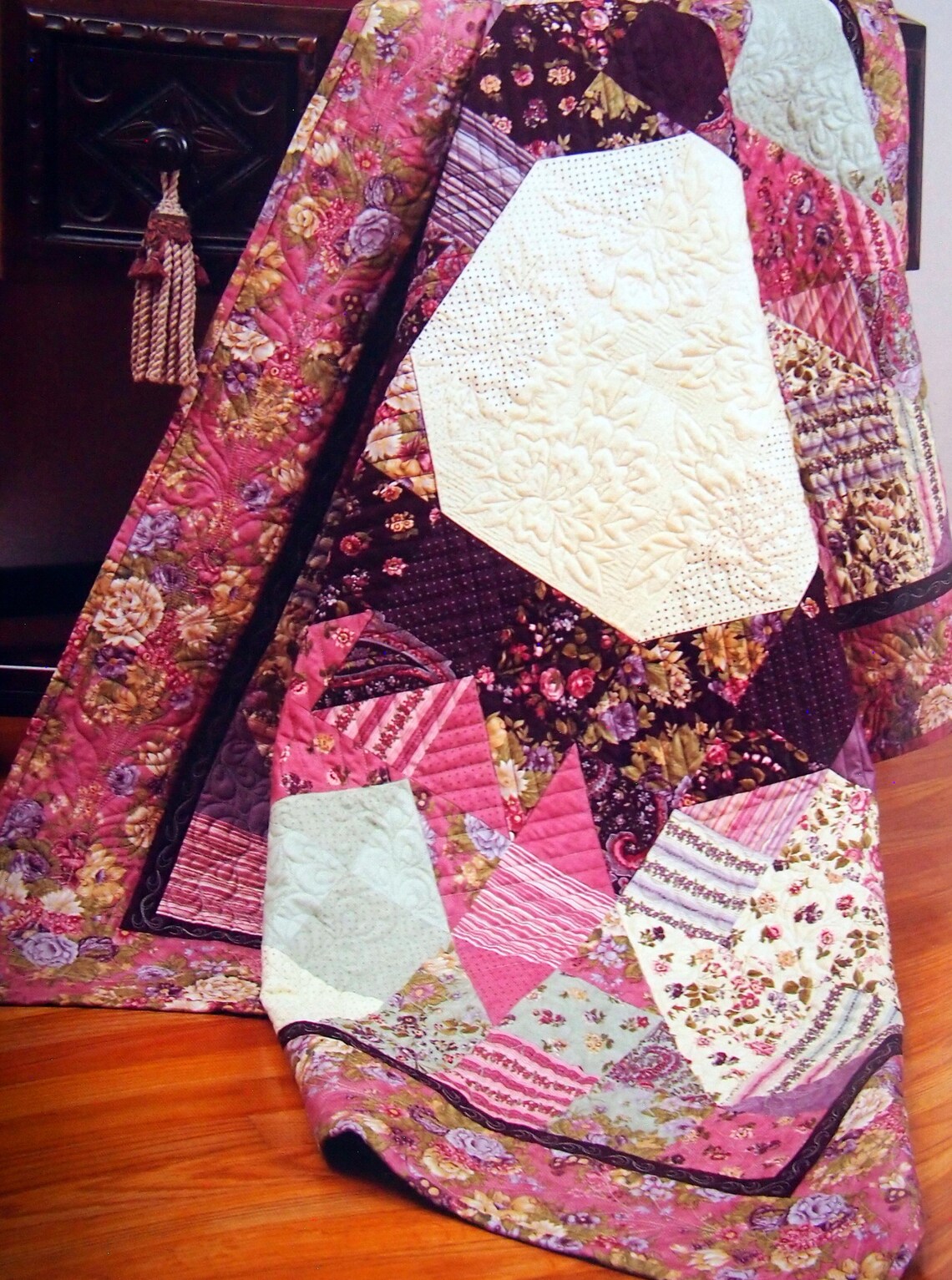 Charm Quilts - 11 Beautiful Quilts From 5 X 5-inch Squares by Suzanne ...