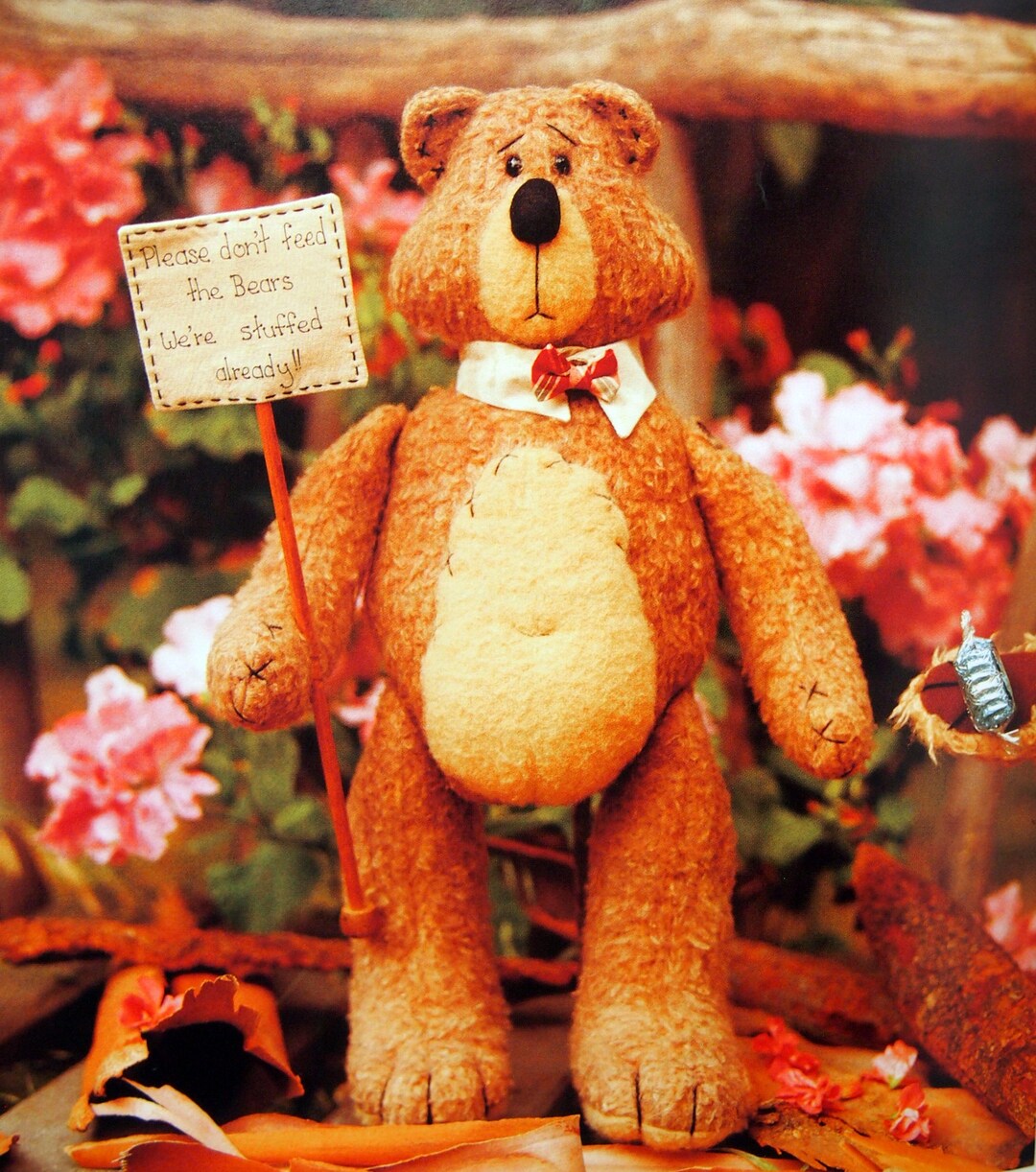 Lovable Bears - 28 Inspirational Projects by Craftworld Books Vintage ...