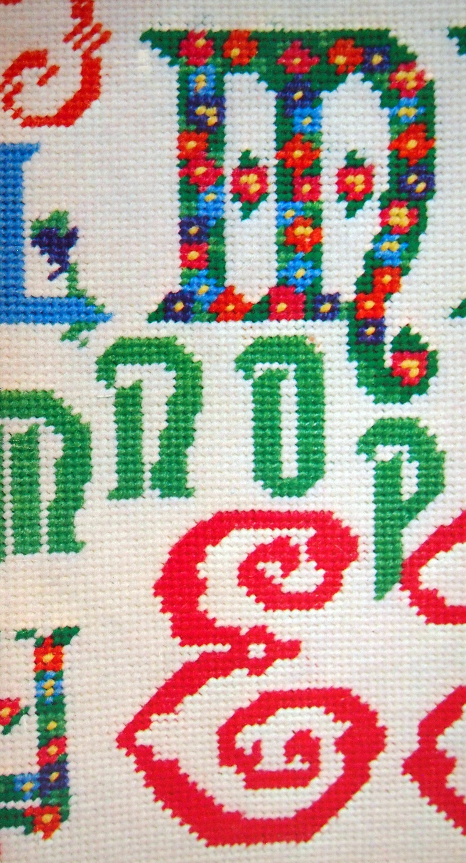 Alphabets 7 Graphed Alphabets Plus Numbers for Needlepoint or Cross ...