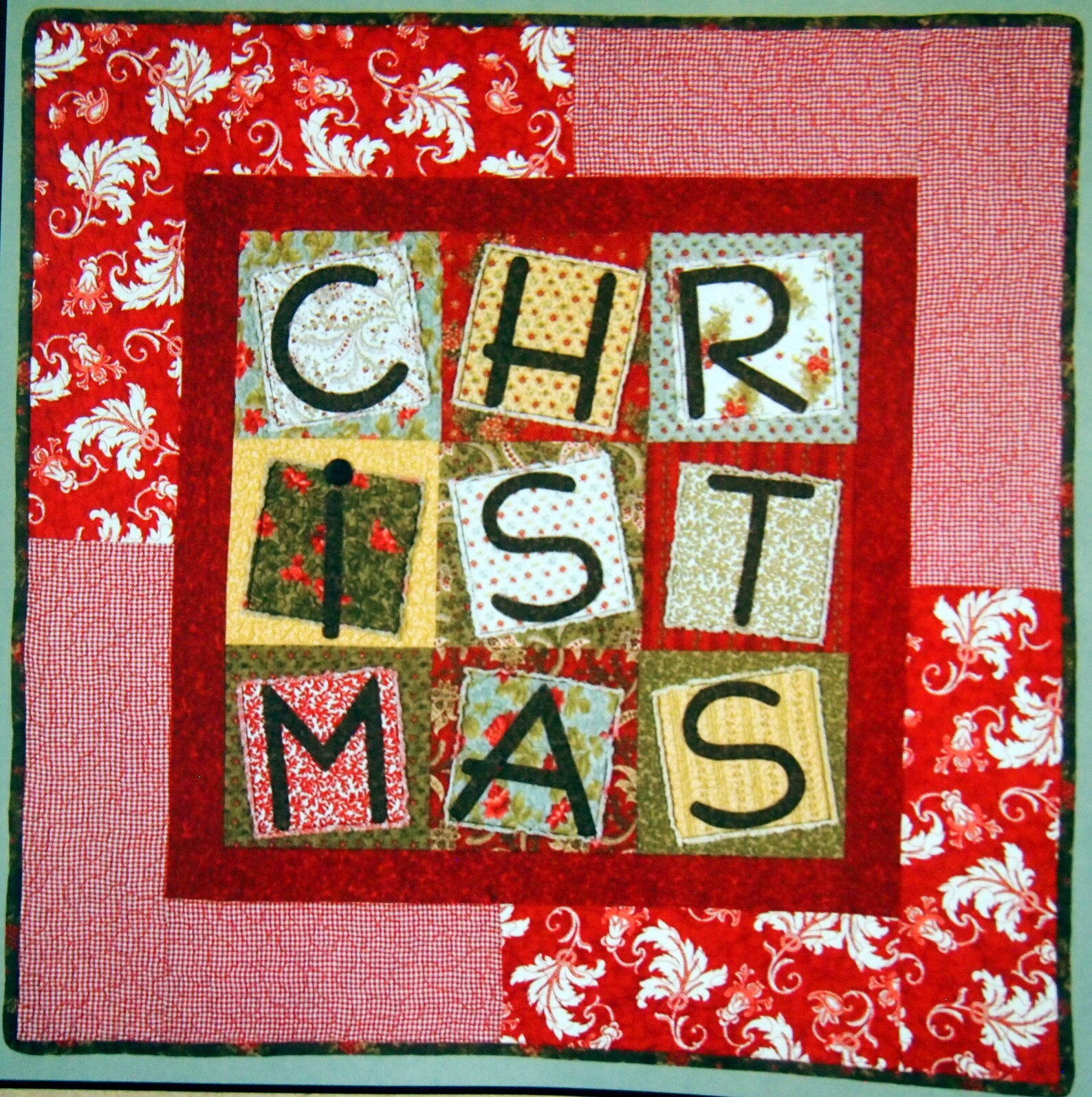 December Table Topper - Table Topper of the Month by Cotton Way Quilt ...