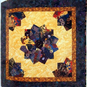 A World of Quilts - 10 Projects Using Ethnic Fabrics by Beth Ann ...