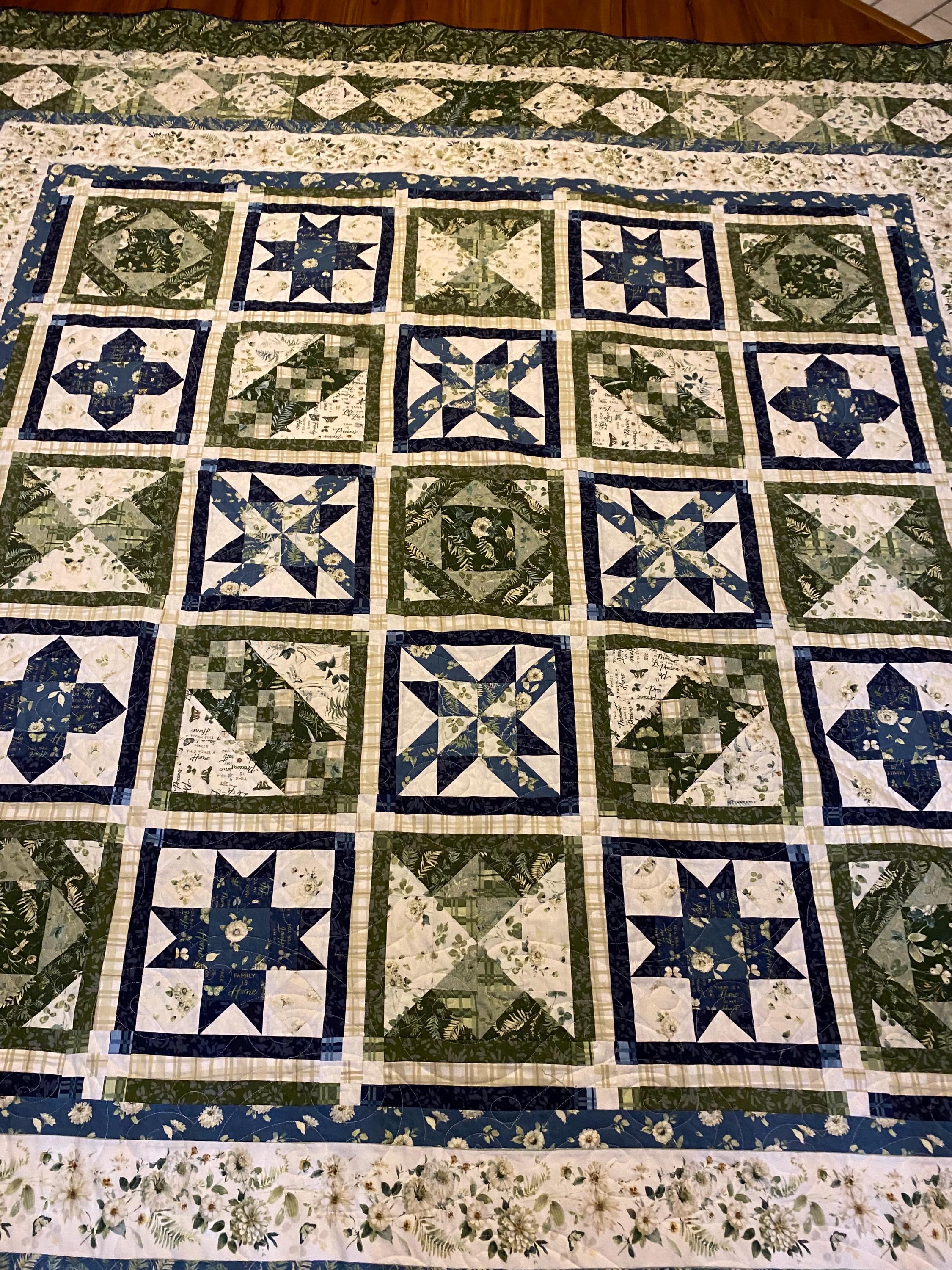105” Square Queen or King Quilt - Green Fields Fabric Line (bonus Euro ...
