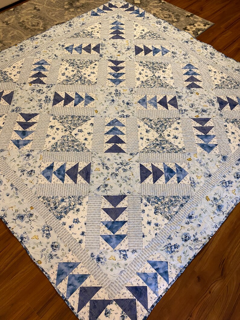 83 Square Blue Breeze Quilt - Etsy