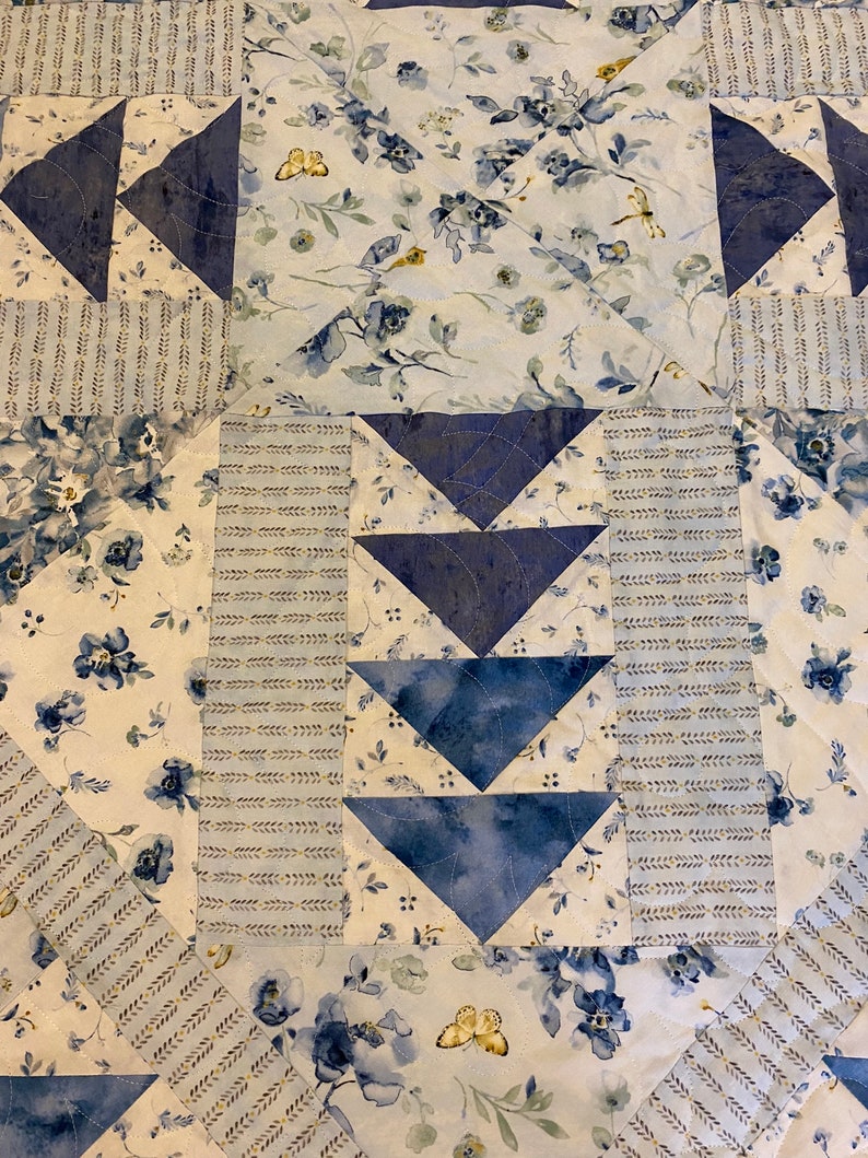 83 Square Blue Breeze Quilt - Etsy