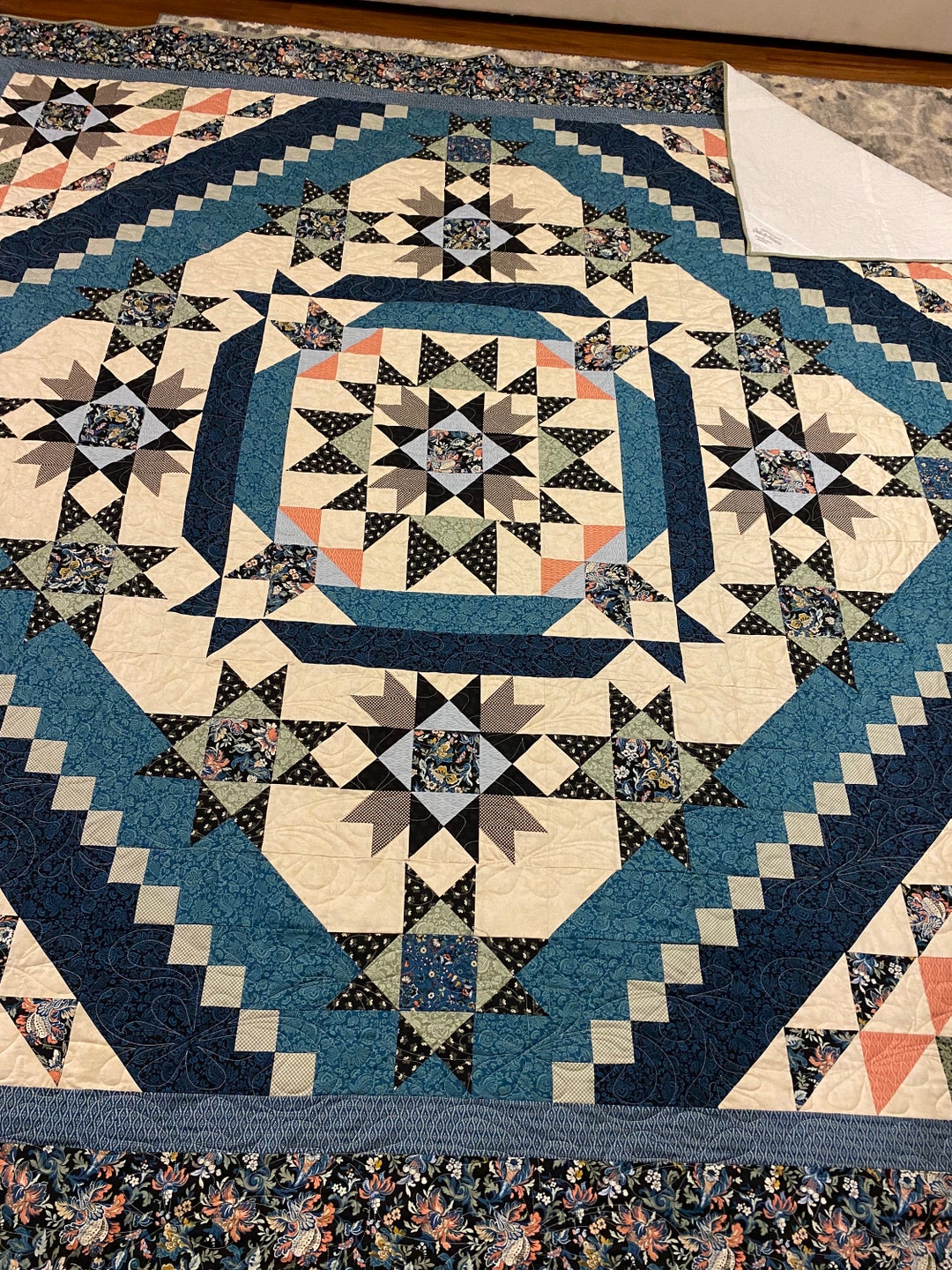 Delphine Floral King Quilt 102 Square - Etsy