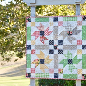Country Flowers Digital PDF Quilt Pattern, Wall Hanging, Table Quilt - Etsy