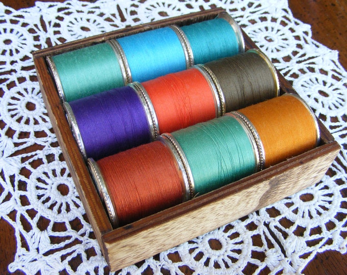 Vintage Sewing Thread in Wood Box Frame (9 Spools) - Etsy