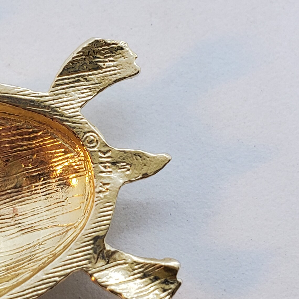 14k Solid Gold Vintage Carved Turtle Pendant Only/ Gift for | Etsy