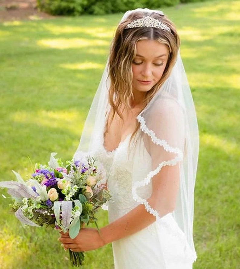 Lace Edge Flutter Cut Wedding Veil in Fingertip Length Free - Etsy