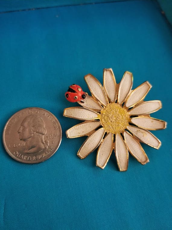 Weiss signed Enamel Flower with Ladybug brooch - Gem