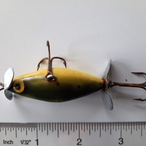 Vintage Fishing Lure - 1970s Floating Topwater Crippled Minnow Twin ...