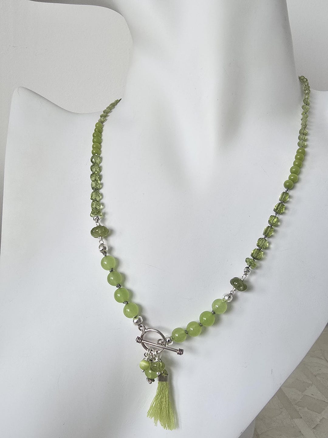 Various Green Gemstones Short Necklace. - Etsy