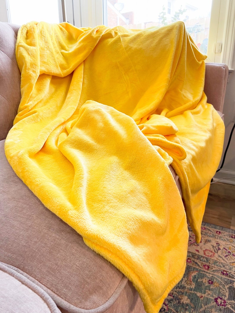 Lemon Yellow Fleece Throw Blanket: Extra Long, Buttery Soft, Cozy ...