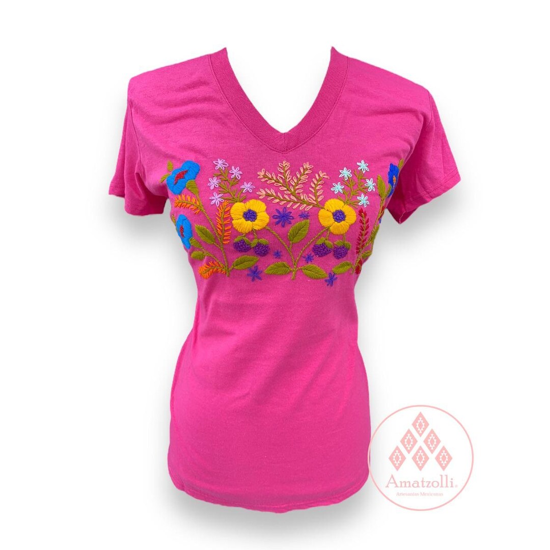 Embroidered T-shirt Model Ponchita - Etsy