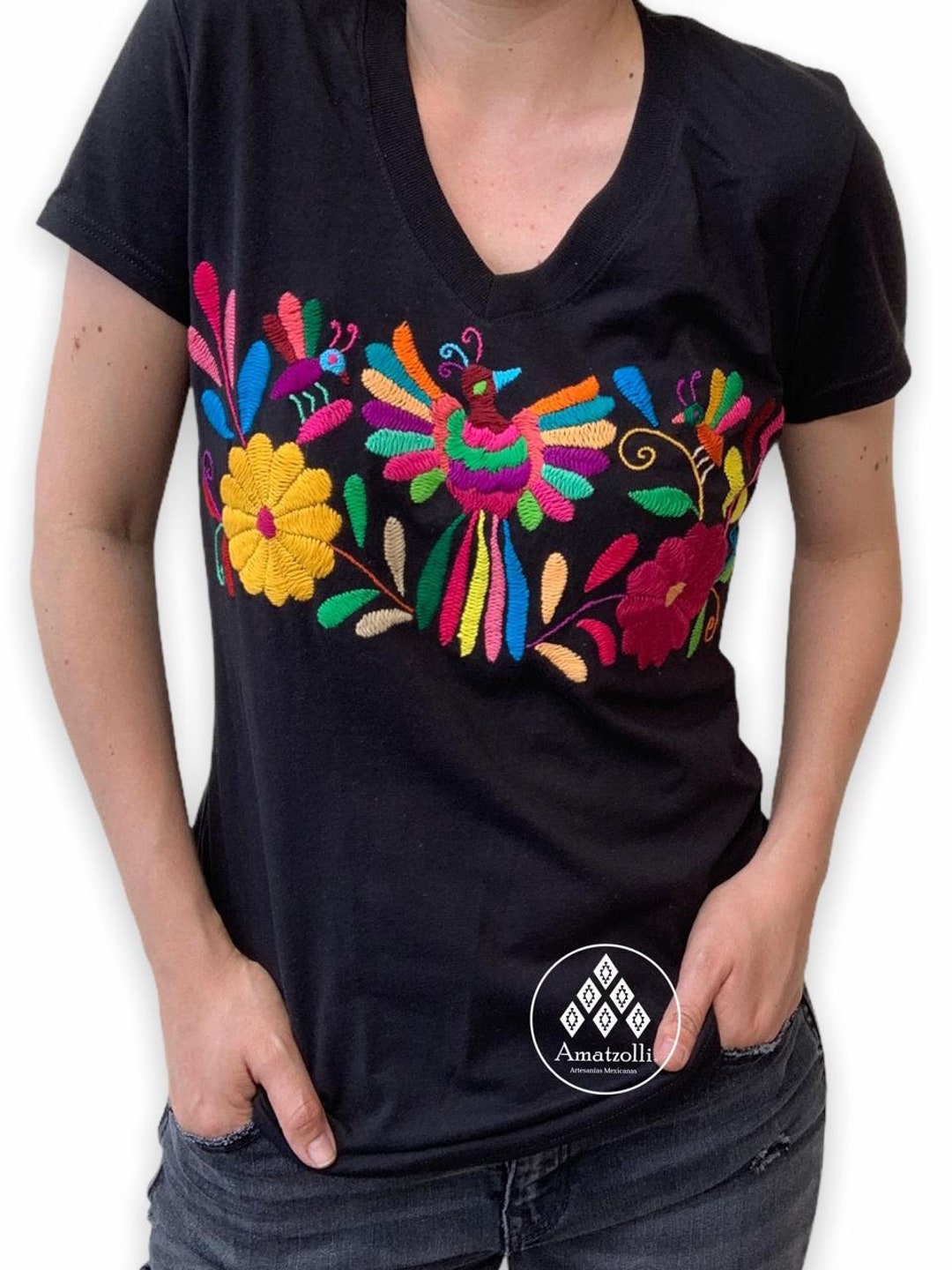 Embroidered T-shirt Embroidered Shirt Model Otomí - Etsy