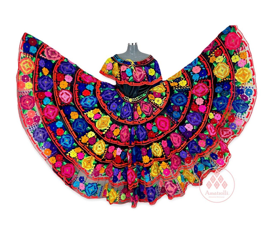 Traditional Chiapas Mexican Dress. Ideal Dress for Folkloric Dance, Quinceañeras and Events ...