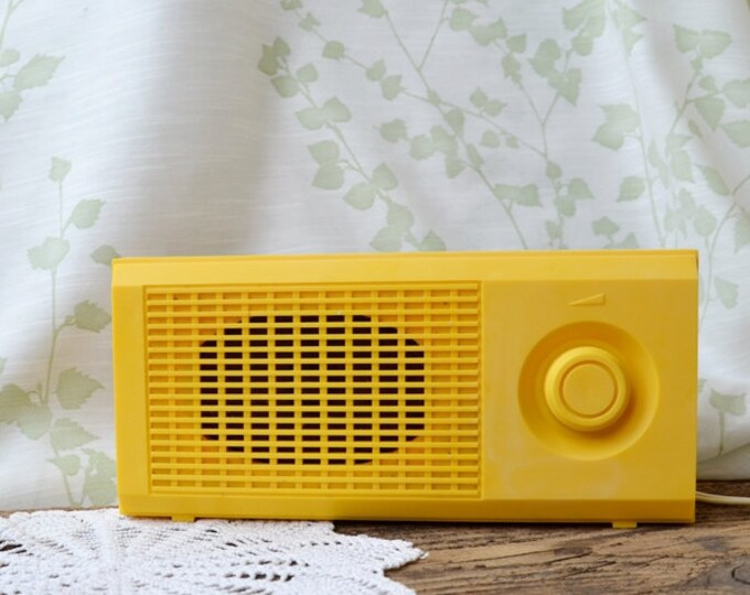 Sunny Yellow Vintage Radio Works - Etsy