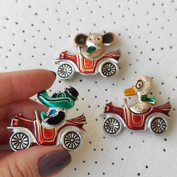 Soviet Cartoon fun badges Crocodile and Duck, vintage… - Gem