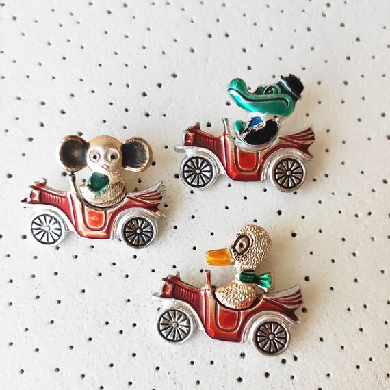 Soviet Cartoon fun badges Crocodile and Duck, vintage… - Gem