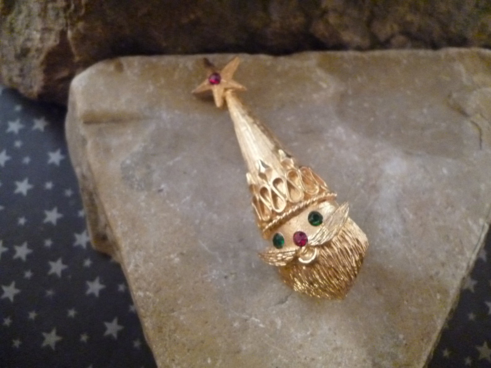 Collectible Mylu Santa Tree Christmas Vintage Pin Book Piece - Etsy